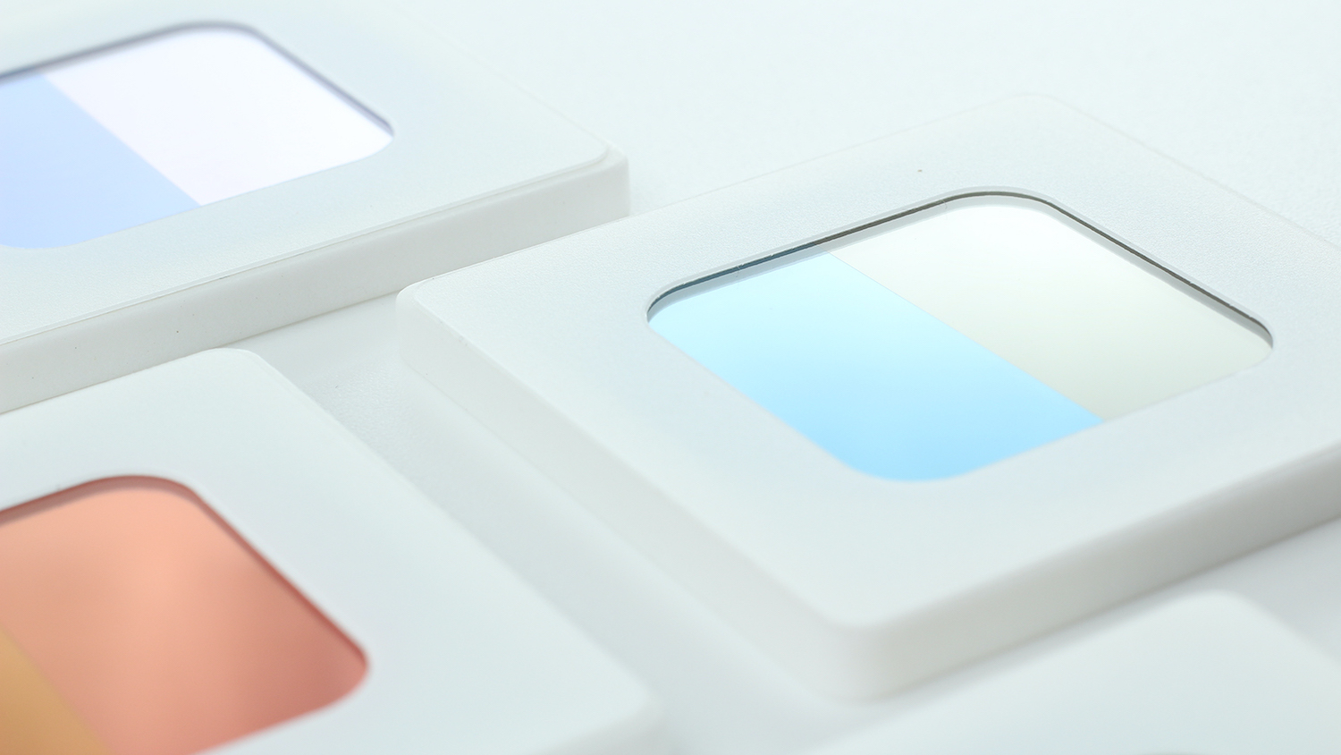 Material Profile: Solid-State Reflective Displays - Material ConneXion